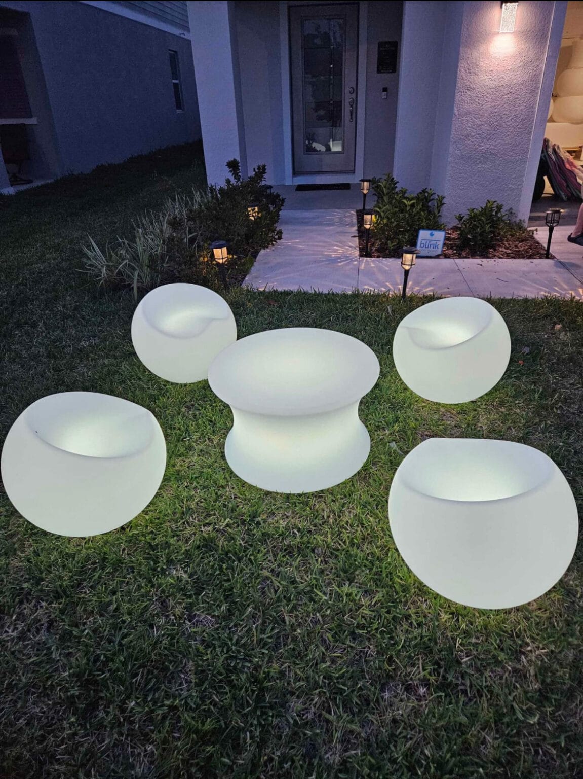 LED Yo-Yo Table Rental Nashville - Glow Furniture Rentals